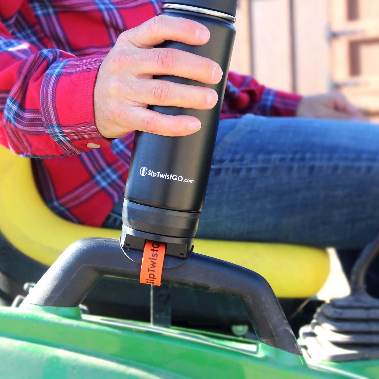 Secure Beverage Solutions: TwistLock Locking Cup Holder – TwistLock ...